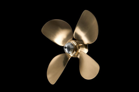 2-, 3- or 4-blade folding propeller – what to choose for your sailboat